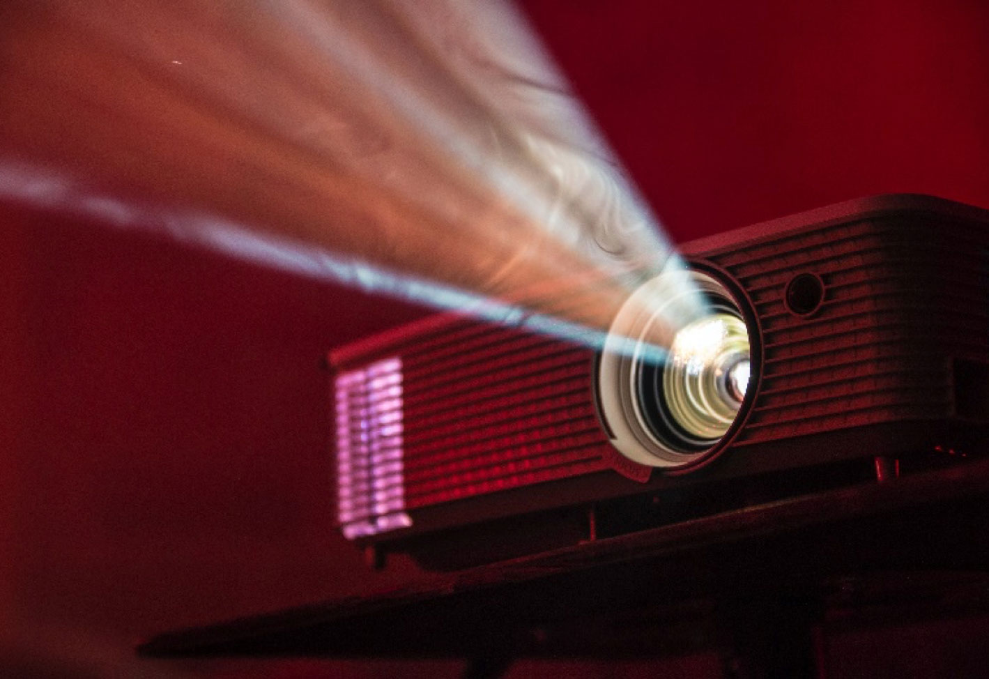 How to Make a Memorial Slideshow That Adds Class to Funerals